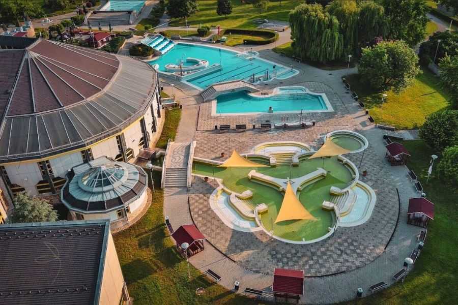 Lipót fürdő és strand árak és kedvezmények 2025