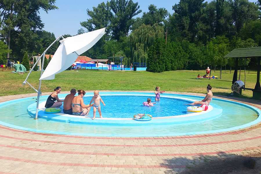 Öt csillagos a gyulai fürdő