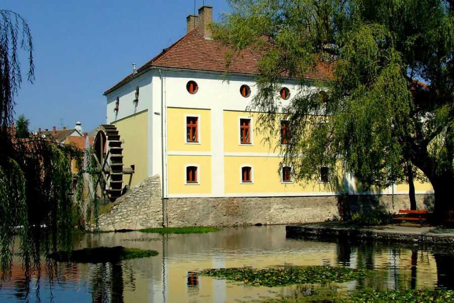 Malom-tó és vízimalom | Tapolca látnivalók